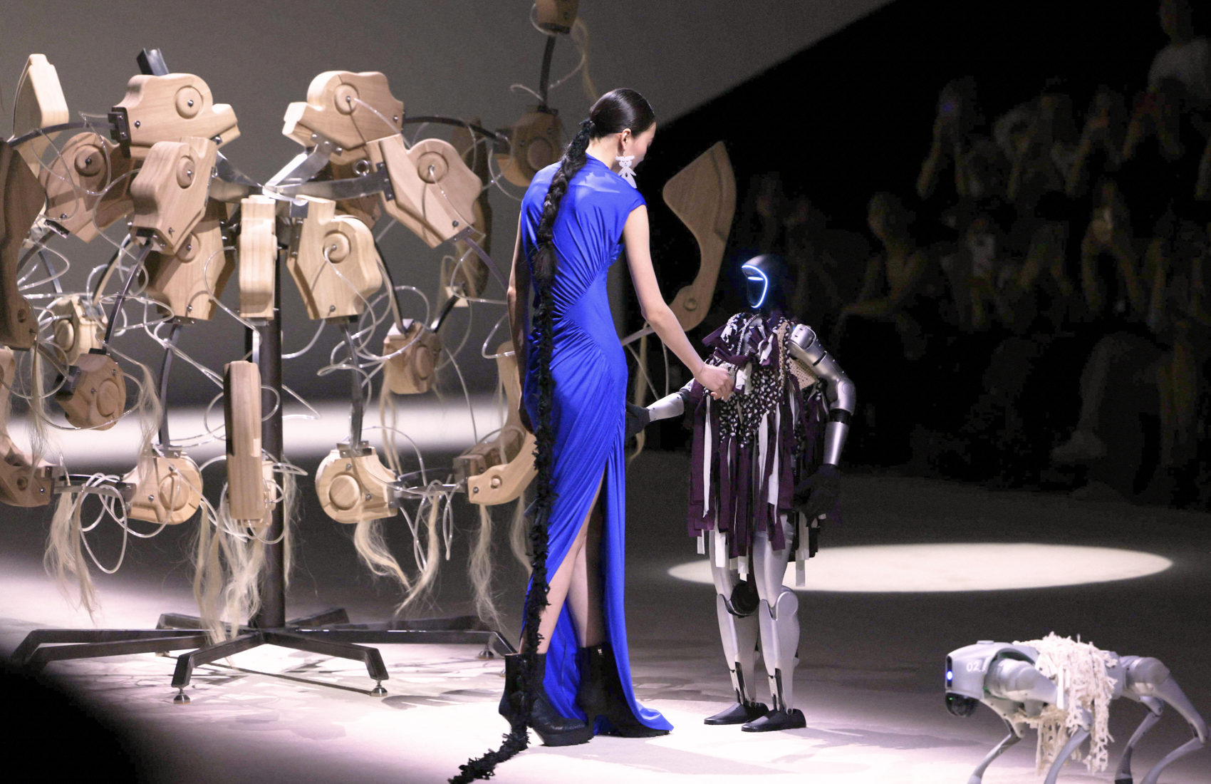 Shanghai Fashion Week 2025: Where Tech Meets Fashion - RADII